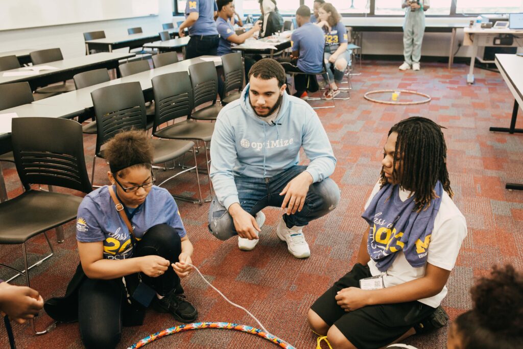 Teaching residents in unique Detroit school program find medical-like ...